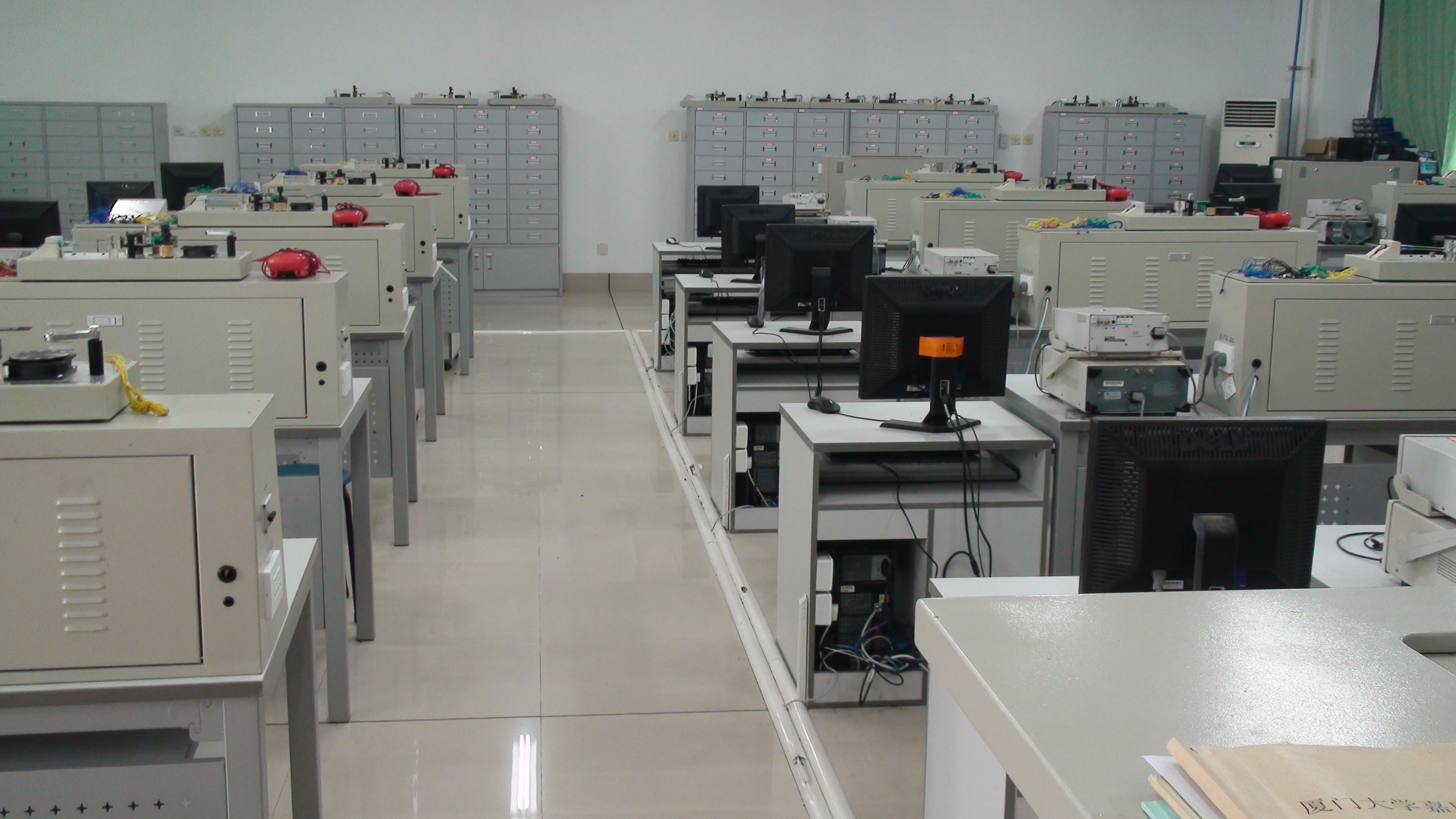 传感器技术实验室